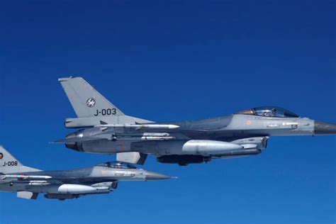 Холандија поклања 24 авиона Ф 16 Украјини Glas Srpske