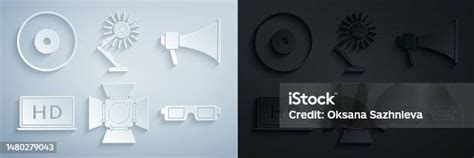 영화 스포트라이트 메가폰 Hd 비디오 기술이 적용된 노트북 화면 3d 시네마 안경 테이블 램프 및 Cd 또는 Dvd 디스크 아이콘을 설정합니다 벡터 0명에 대한 스톡 벡터