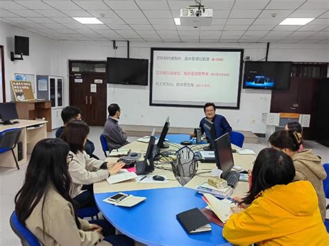海洋气象学系召开青年教师座谈会