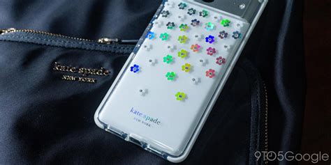 Review Kate Spade Case For Pixel 7 Is Boldly Stylish And Protective