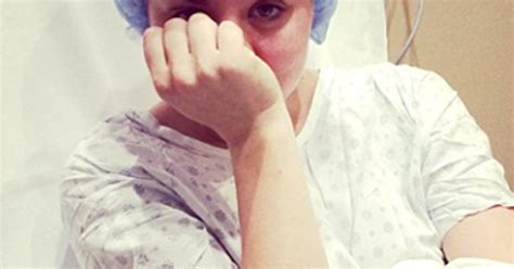 Kaley Cuoco Blasts Nose Job Rumors After Sinus Surgery Us Weekly