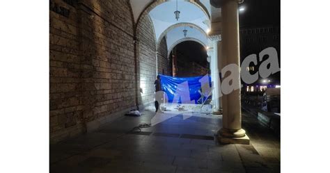 Подготвят гробното място на патриарх Неофит в двора на храм Св Неделя Снимки