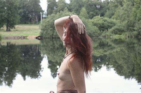 ヌード成熟した黒檀の女性 裸の女の子裸の写真