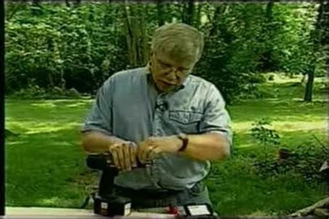 How To Remove And Replace A Drill Press Chuck Tools Equipment WonderHowTo How To Remove And Replace A Drill Press Chuck Tools Equipment WonderHowTo