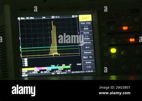 Oscilloscope Stock Videos And Footage Hd And 4k Video Clips Alamy
