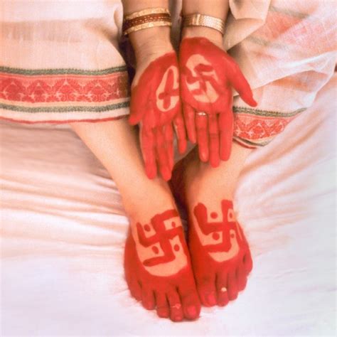 Shri Ganesh Swaroop Charan Kamal With Uv Printing On Silver Plate