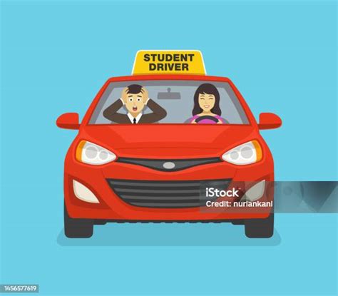 무서워하는 운전 학교 강사가 여자 학생 운전자 옆에 차에 앉아 있습니다 빨간 차를 운전하는 여자 강사에 대한 스톡 벡터 아트 및 기타 이미지 Istock