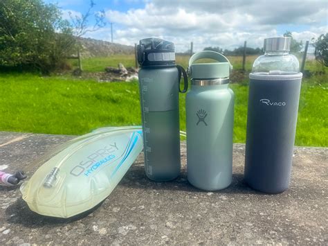 Hydration Bladders Vs Water Bottles Which Is Better For Hiking