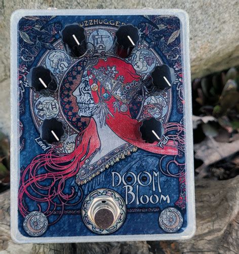 Fuzzhugger Doom Bloom Fuzz Graphic Deluxe Finish Fuzzhugger Effects