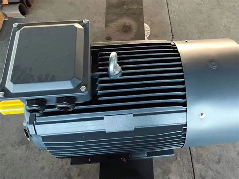 Three Phase Permanent Magnet Synchronous Motor Semc