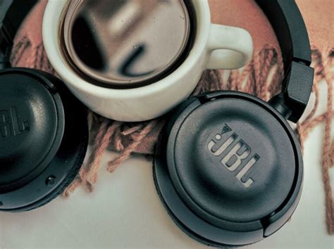 How To Reset Jbl Earbuds And Headphones Complete Guide For All Models Headphonesty