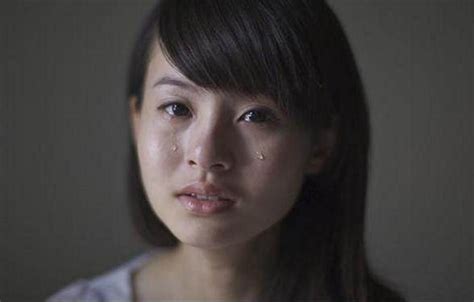 如何安慰一个晚年失去独生子女的亲人 搜狐大视野 搜狐新闻