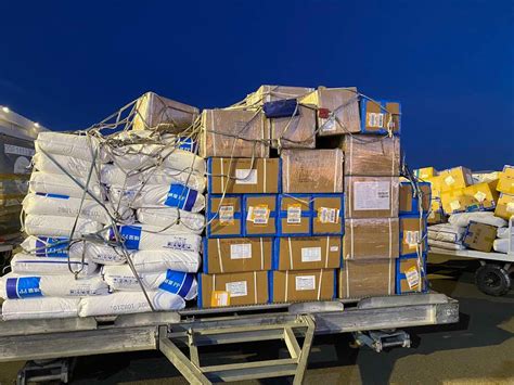 Сѳүл Улаанбаатарын нислэгээр эм зүү тариурын бэлдэц тарилгын шингэнийг авч ирлээ