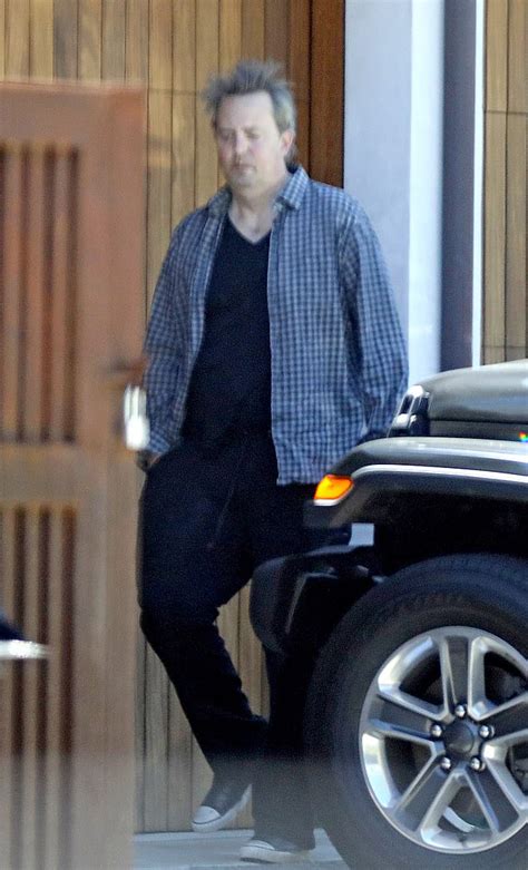 ფოტო სერიალის „მეგობრები“ ვარსკვლავმა მეთიუ პერიმ წონაში საგრნობლად მოიმატა რადიო ფორტუნა