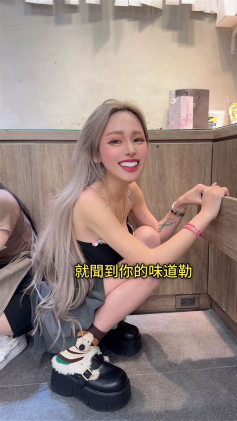 人總是需要被激勵 Apple老師 髮型師的日常 我是apple你的接髮師😍 接髮 髮型 染髮 日常 Fyp ️‼️超完美接髮a O接髮‼️ 真 ️的 ️看 ️不 ️出 ️來