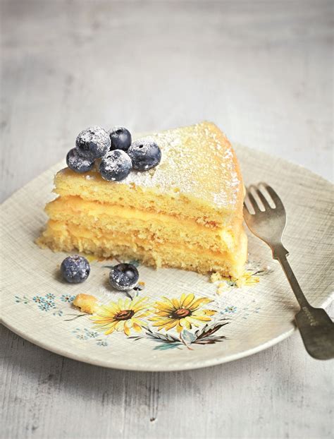 Recipe Of The Week Lemon Curd Layer Cake Relish Austin Lemon Curd No Bake Cake Yummy Food