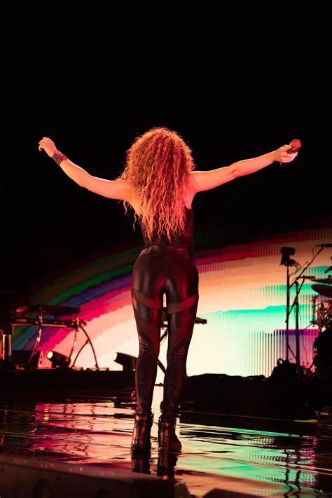 Pin On Shakira