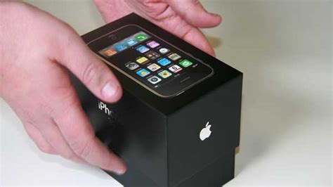 Iphone Australias First Unboxing Cnet