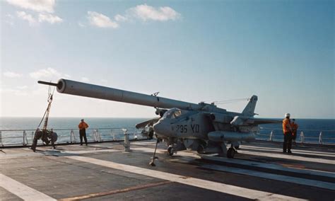 How Does An Aircraft Catapult Work • Cmoh 2013