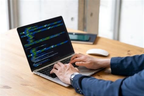 バックエンドエンジニアになるには？その方法やバックエンドエンジニアの概要、必要なスキルや市場価値まで解説！