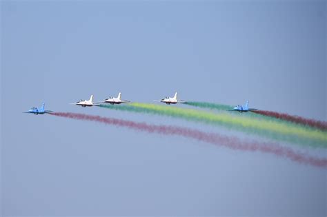 တပ်မတော် လေ နှစ်ပတ်လည်နေ့ အထိမ်းအမှတ် စစ်ရေးပြ ဓာတ်ပုံ