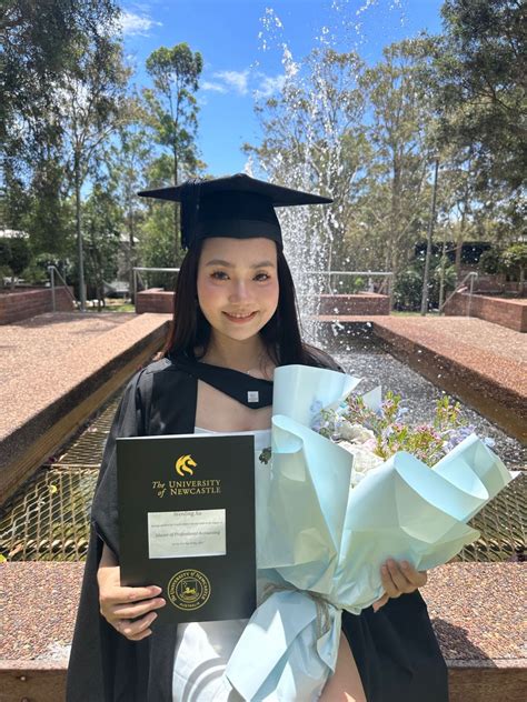 Finally Attended My Graduation Ceremonyuon🎓🎉💐 Evelyn Xu