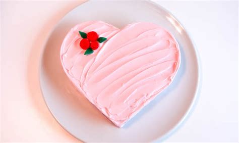 Simple Heart Cake Tutorial And 4 Fast Decorating Ideas Craftsy