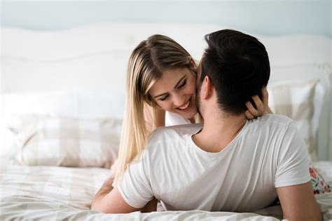 一週做愛幾次才好？12對伴侶公開愛愛頻率：「不求每天來，少而精的性愛也美好。」