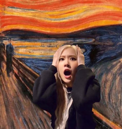 Пин от пользователя Donny Lour на доске Rose в 2025 г Винтажные фото хэллоуина Мем акула Картины