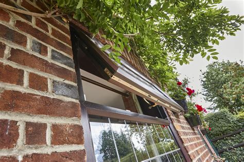 What Makes Windows Energy Efficient