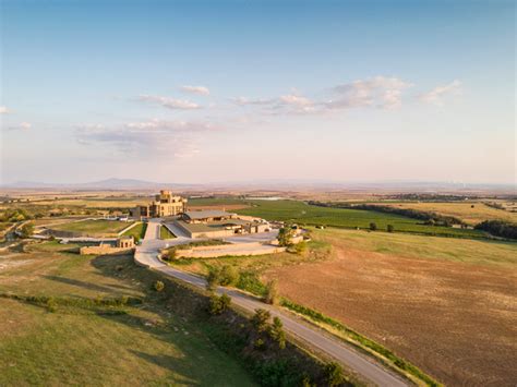 Едоардо Миролио