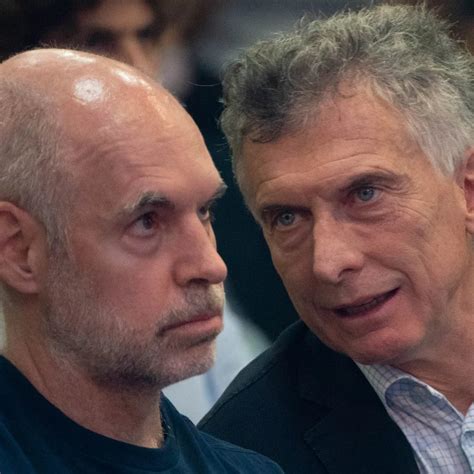 Los Tunecinos Protestan Contra La Pobreza Los Altos Precios Y La