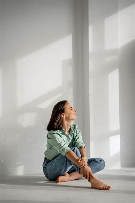 Фотосессия девушки в студии в 2024 г Фотосессия Студия