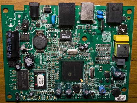 Inside The Netcomm NB5 ADSL2 Modem Router Dated 2005 InsideGadgets