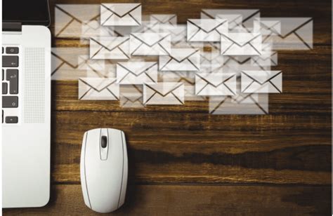 √ How To Send Bulk Emails Without Spamming The Inbox Of Customers