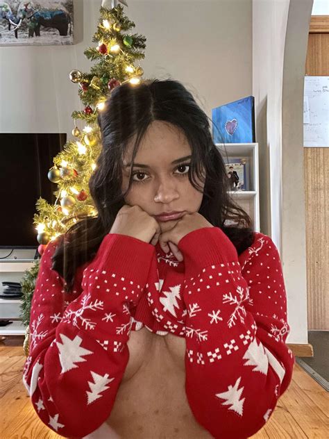 Did You Wish For A Latina For Christmas 😇 Rlatinas