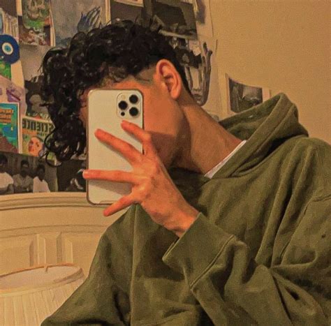 Pin By لمهات التلي On تبتب Aesthetic Guys Cute Love Couple Images