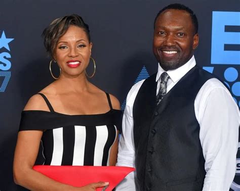 Mc Lyte Marries Marine Corps Veteran In Jamaica Wedding