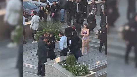 ಇರಾನ್‌ನಲ್ಲಿ ಹಿಜಬ್‌ ವಿವಾದ ಮತ್ತೆ ಮುನ್ನೆಲೆಗೆ ಅರೆಬೆತ್ತಲೆ ಪ್ರತಿಭಟನೆ ನಡೆಸಿದ್ದ ಯುವತಿ ಅರೆಸ್ಟ್‌ Public Tv