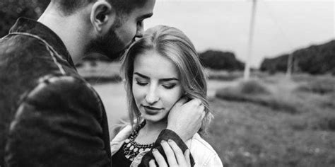 The Critical Difference Between Settling And Being Comfortable Yourtango