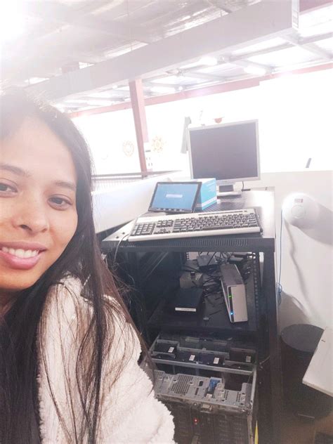 Troubleshooting Hp Proliant Server Reboot With Esxi Installer On Usb Stick And Register Vm