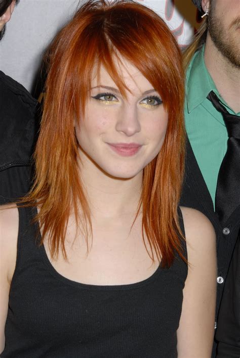 Hayley Williams Golden Brown Hair Highlights Hairstyle Pictures Fit 2012
