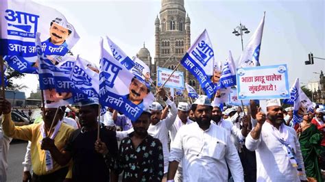 Dombivli Bjp Workers Celebrate Uttar Pradesh Assembly Polls Victory