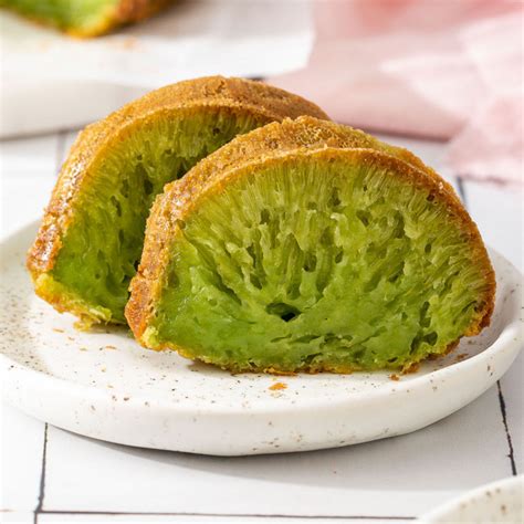 Banh Bo Nuong Vietnamese Honeycomb Cake Takes Two Eggs