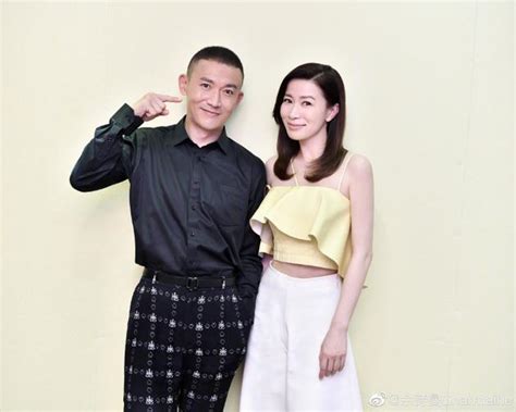 帝后合体佘诗曼聂远久违同框灿笑超亲密