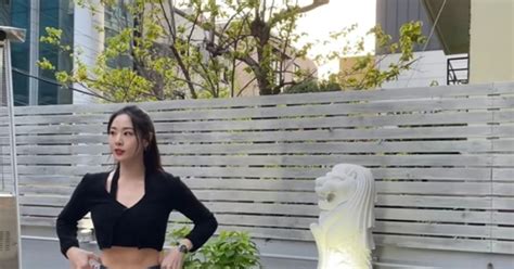 신수지 선명한 복근 라인…착붙 팬츠로 명품 몸매 과시