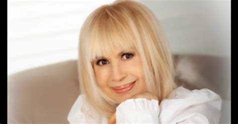 Лили Иванова смени най важния мъж с атрактивен младок и веднага си пролича УНИКАЛНИ СНИМКИ