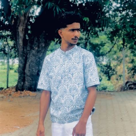 ‎فاسيل‎ Fasilx • Threads Say More