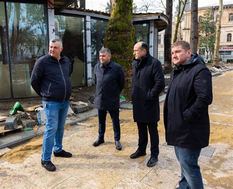 ქუთაისის ქუთაისი2025 🟢 ქუთაისში ცენტრალური პარკის რეაბილიტაცია გრძელდება რეგიონული