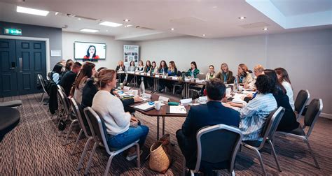 В Ірландії уперше після 2022 року провели масштабну зустріч українців Читайте на Ukr Net